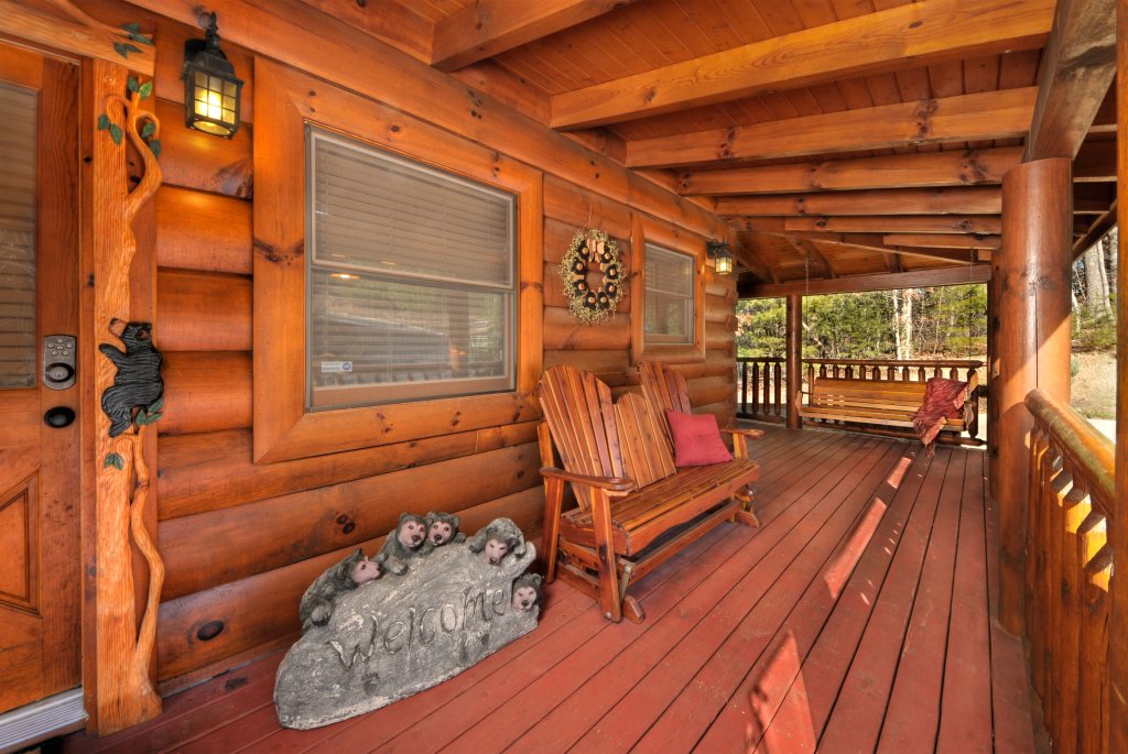 Enchanted Forest Cabin in Pigeon Forge w/ 2 BR (Sleeps10)